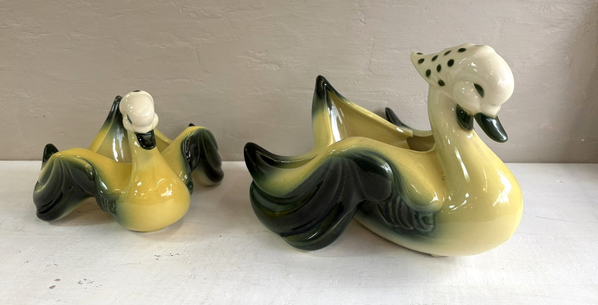 Hull Pottery | Corby's Antiques & Collectibles